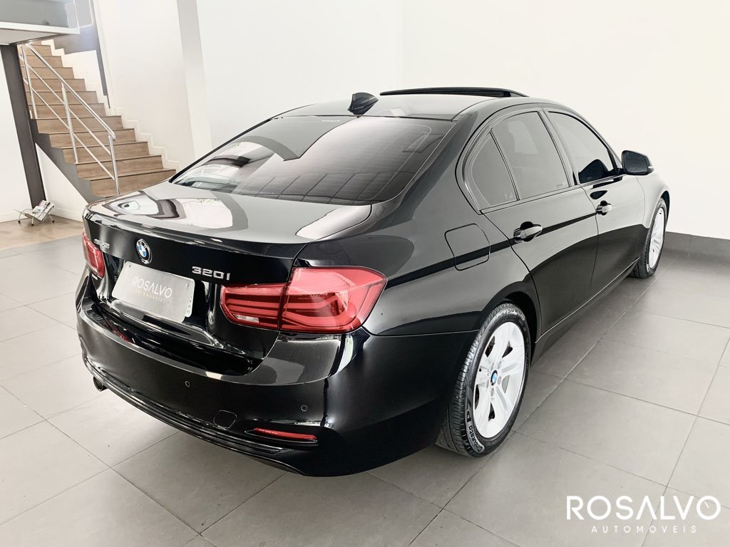 BMW - 320i 2.0 Sport GP